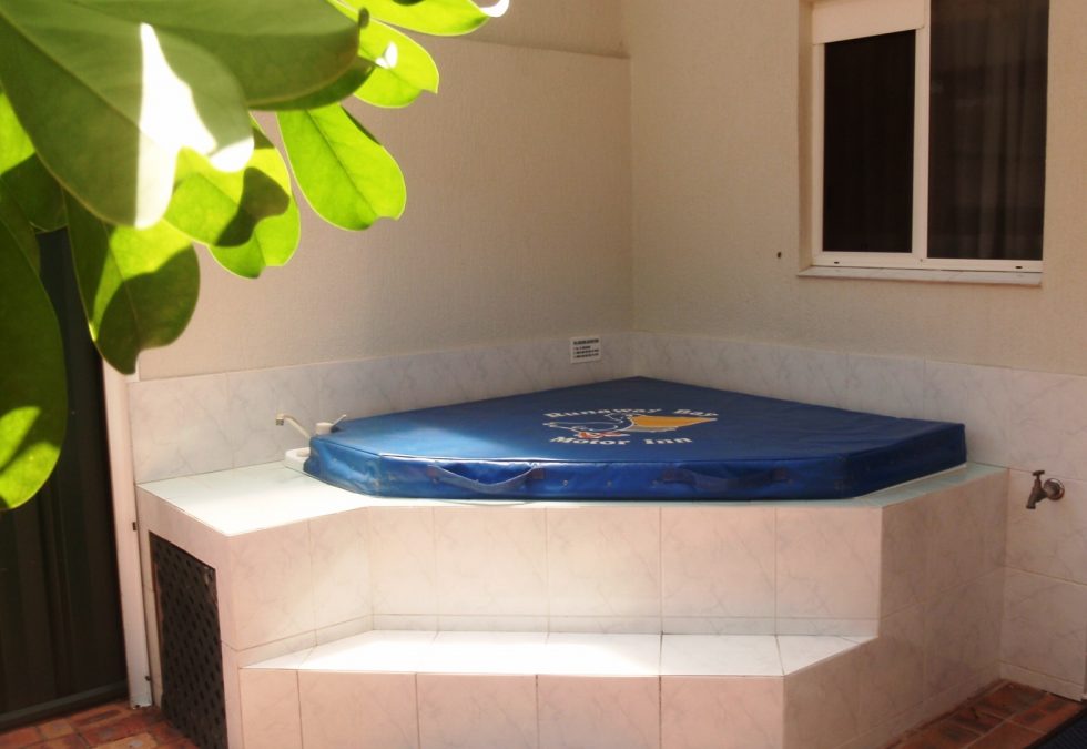 Rooms - Runaway Bay Motor Inn